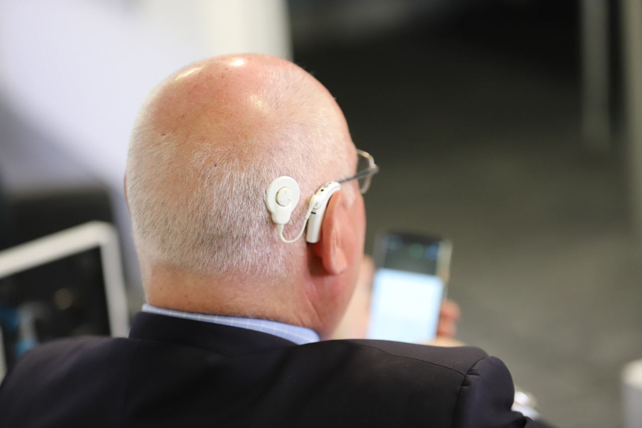 Cochleaire implantaten en BAHA hoortoestellen | Beter Horen